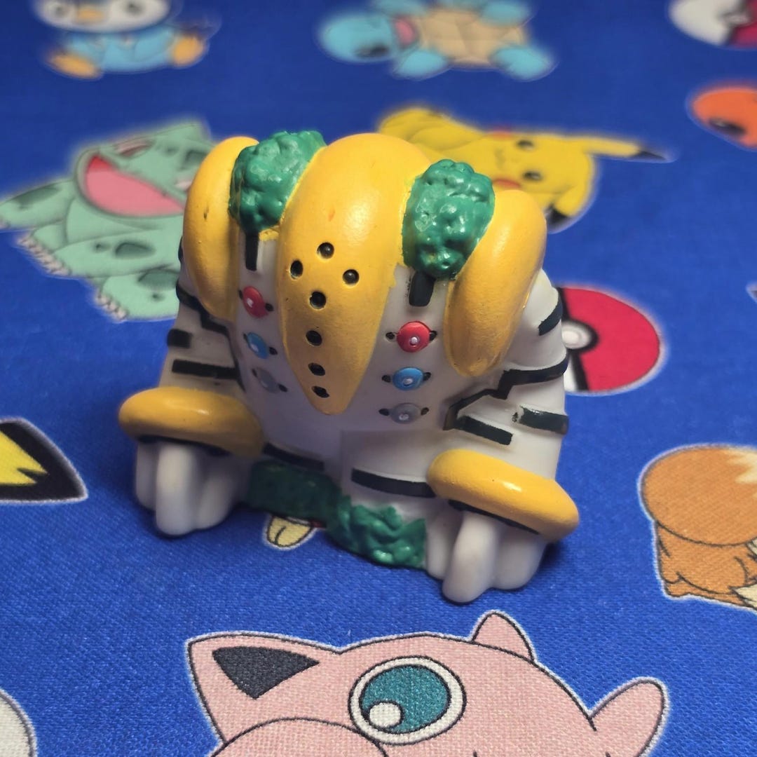 Pokemon Regigigas Figure Finger Puppet 2008 Nintendo Bandai Japan PVC ...