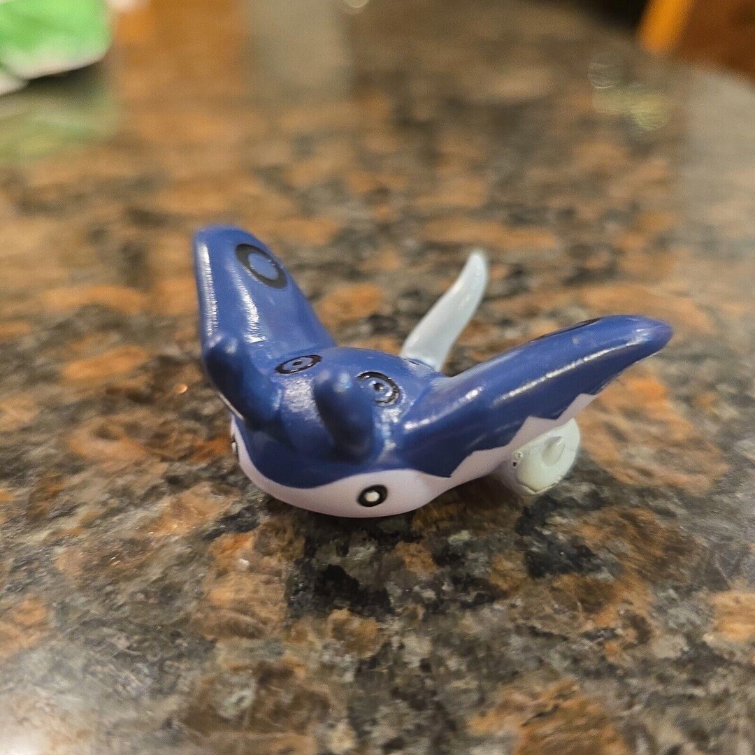 Pokemon Mantine Figure Finger Puppet 2001 Nintendo Bandai PVC Vintage ...