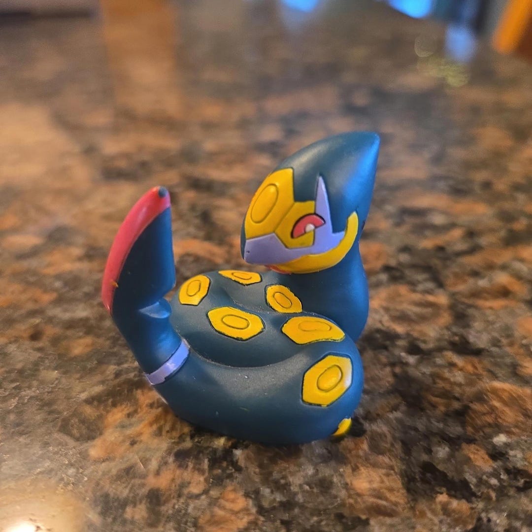 Pokemon Seviper Figure Finger Puppet 2005 Nintendo Bandai PVC Vintage ...