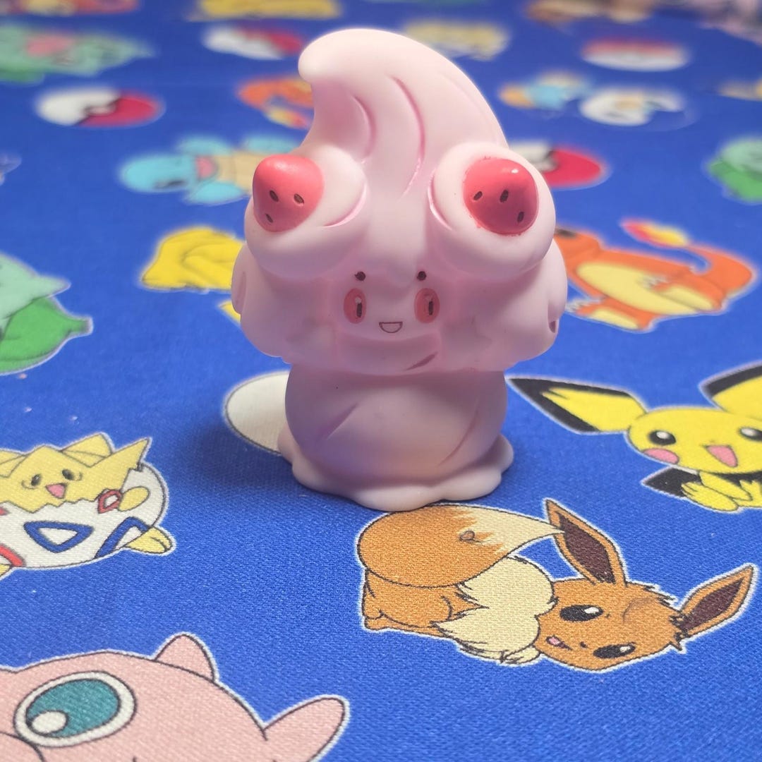 Pokemon Alcremie Ruby Cream Figure Finger Puppet 2020 Nintendo Bandai ...