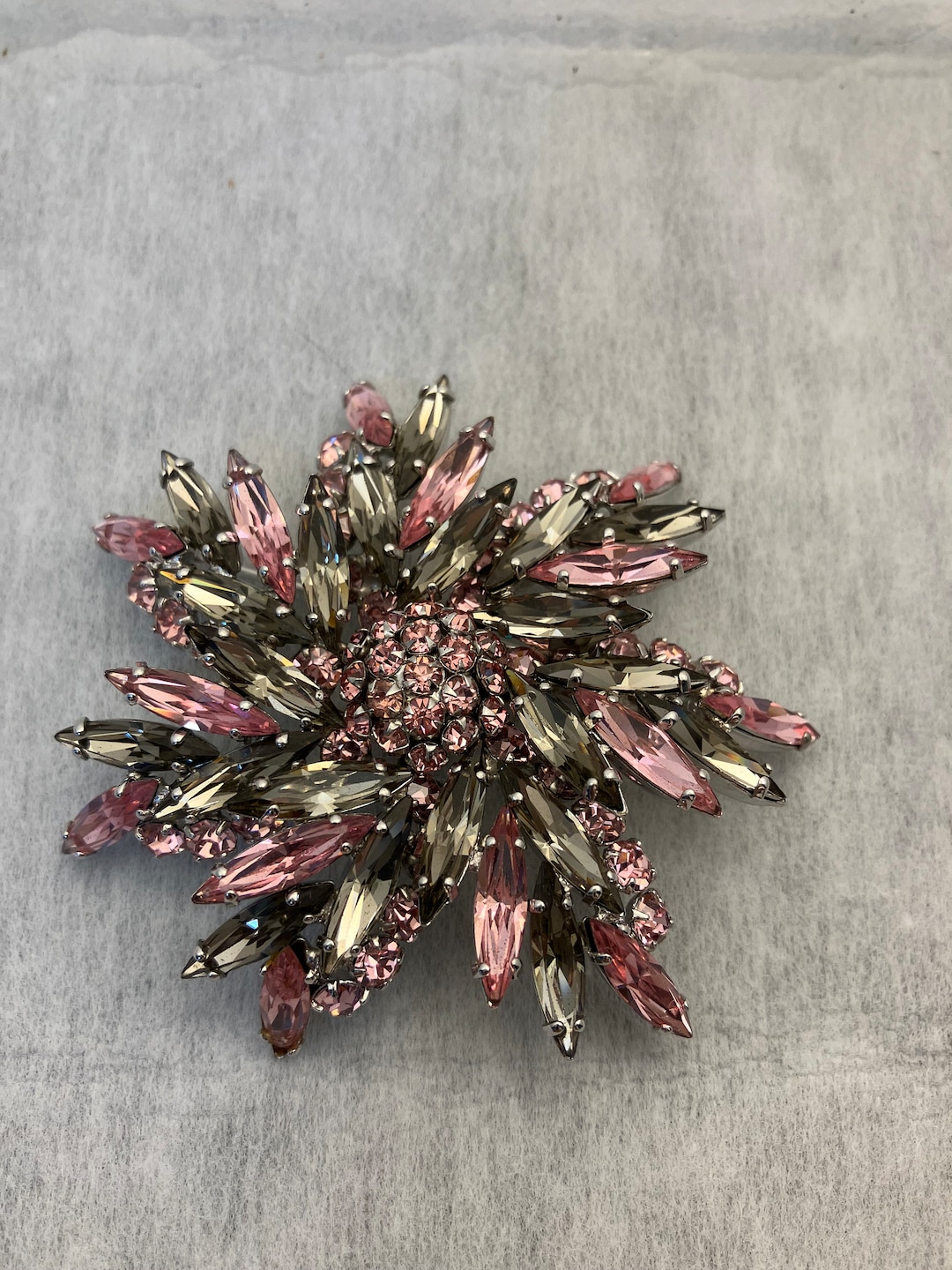 Large Sherman Book Piece Pinwheel Brooch 2 3/4 Inch Pink and Grey ...