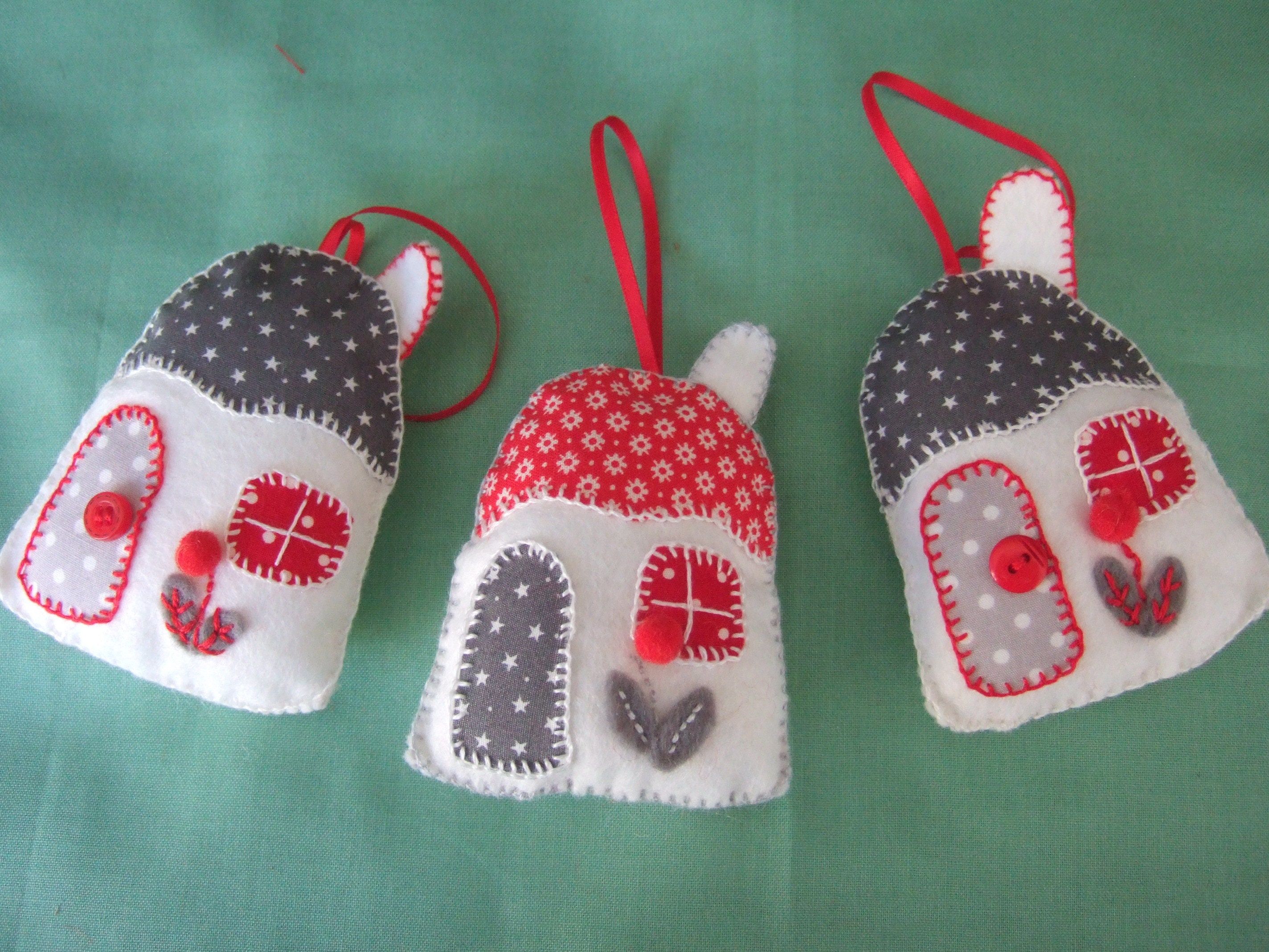 Handmade, Hand Stitched, Felt Christmas Decoration, HOUSE, COTTAGE ...