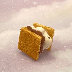 S’mores Frog Figurine - Etsy