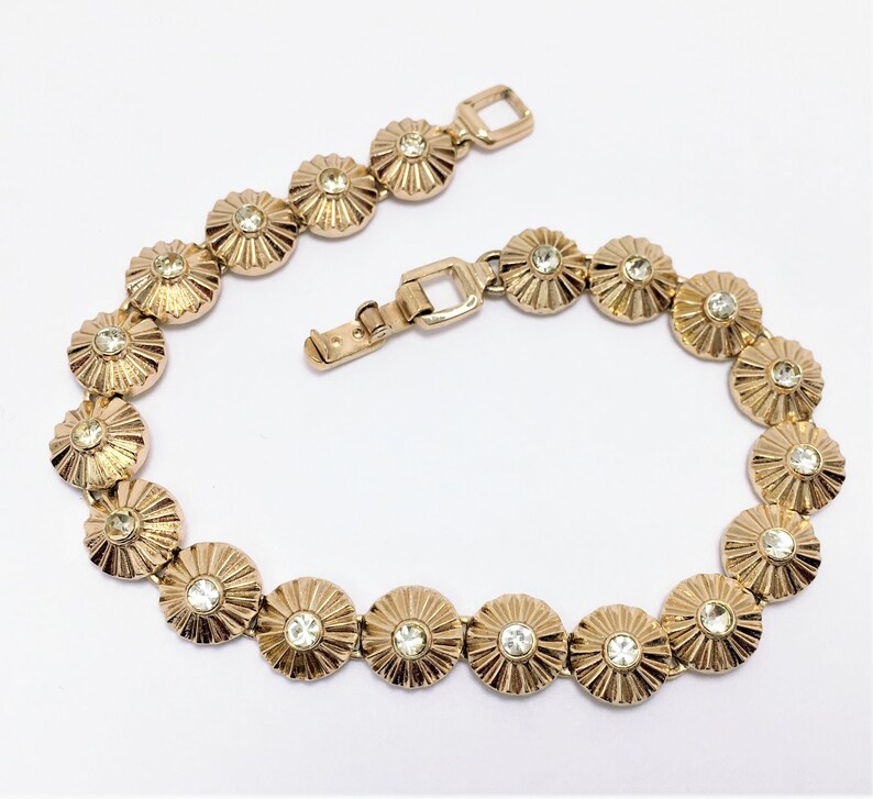 Trifari Rhinestone Flower Jewelry Set: Gold Tone Necklace, Bracelet ...