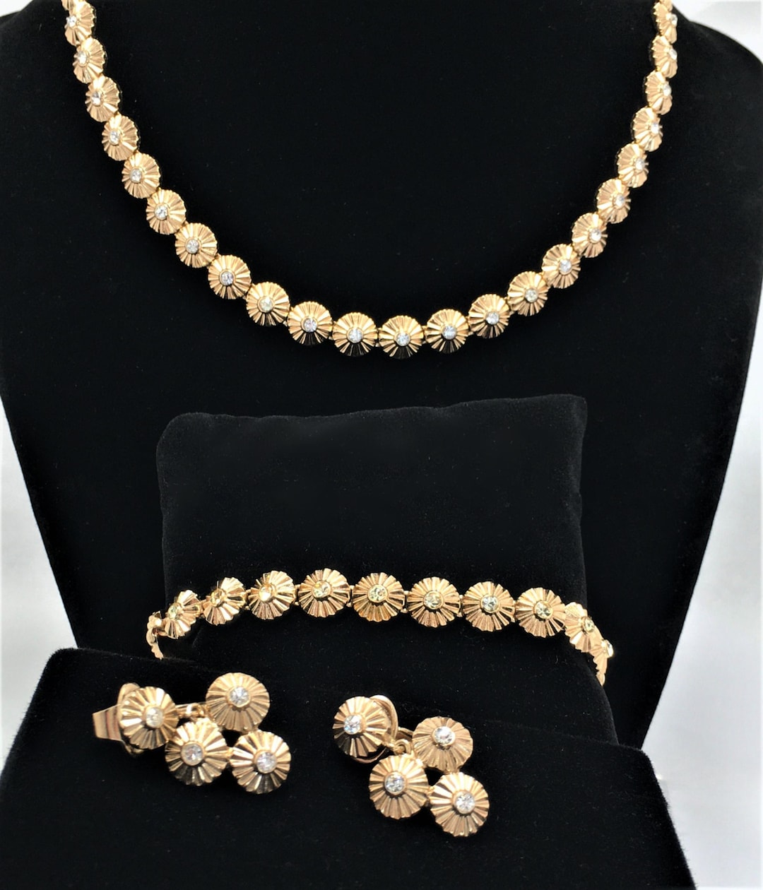 Trifari Rhinestone Flower Jewelry Set: Gold Tone Necklace, Bracelet ...