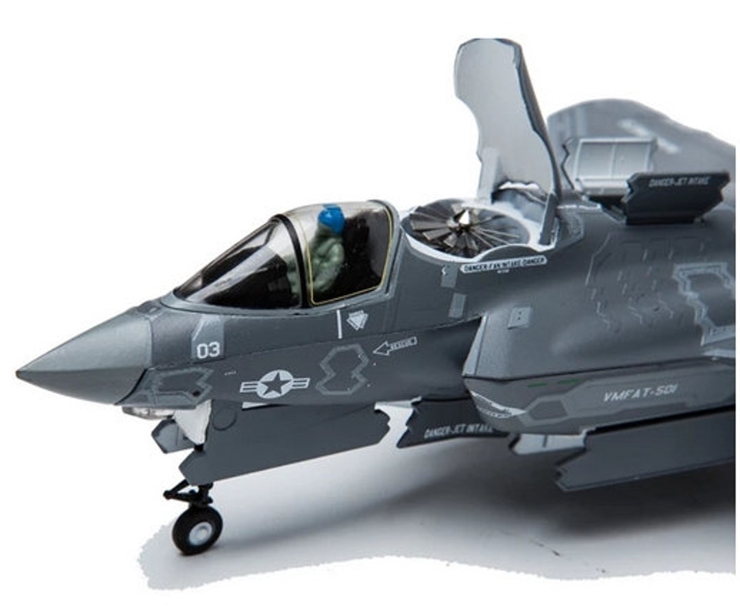 Lockheed Martin 1/72 F-35 Lightning II Aircraft Model - Etsy