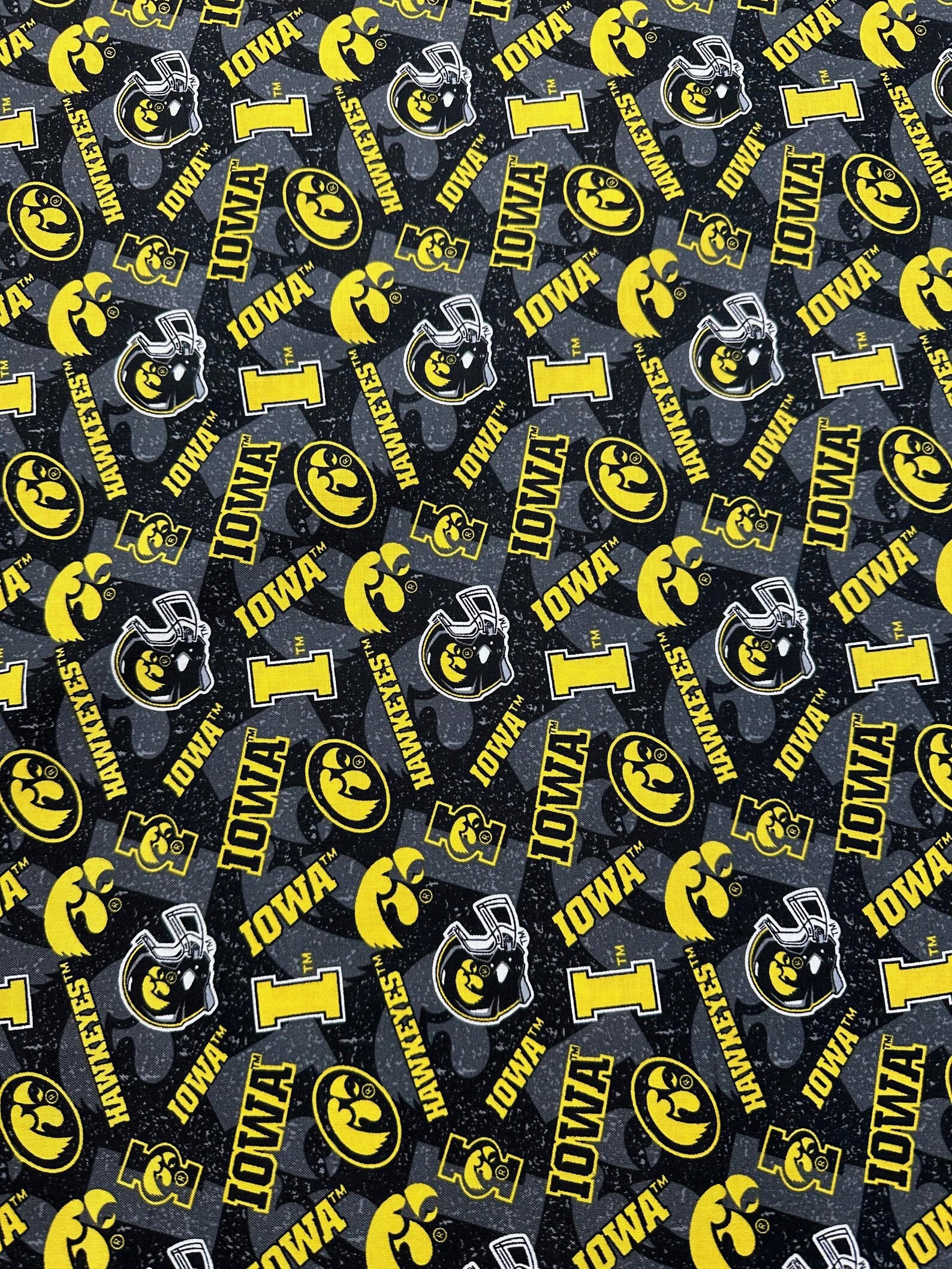 The University of Iowa Hawkeyes Fabric 44" Wide 100% Cotton - Etsy