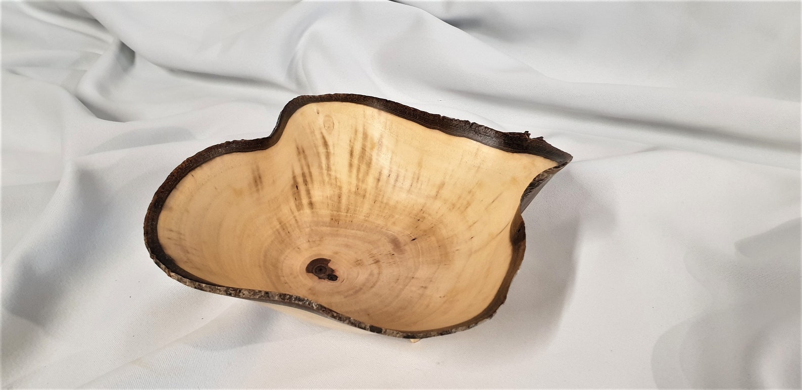 Live Edge Walnut Wavy Bowl, Naturally Deformed, Legged - Etsy