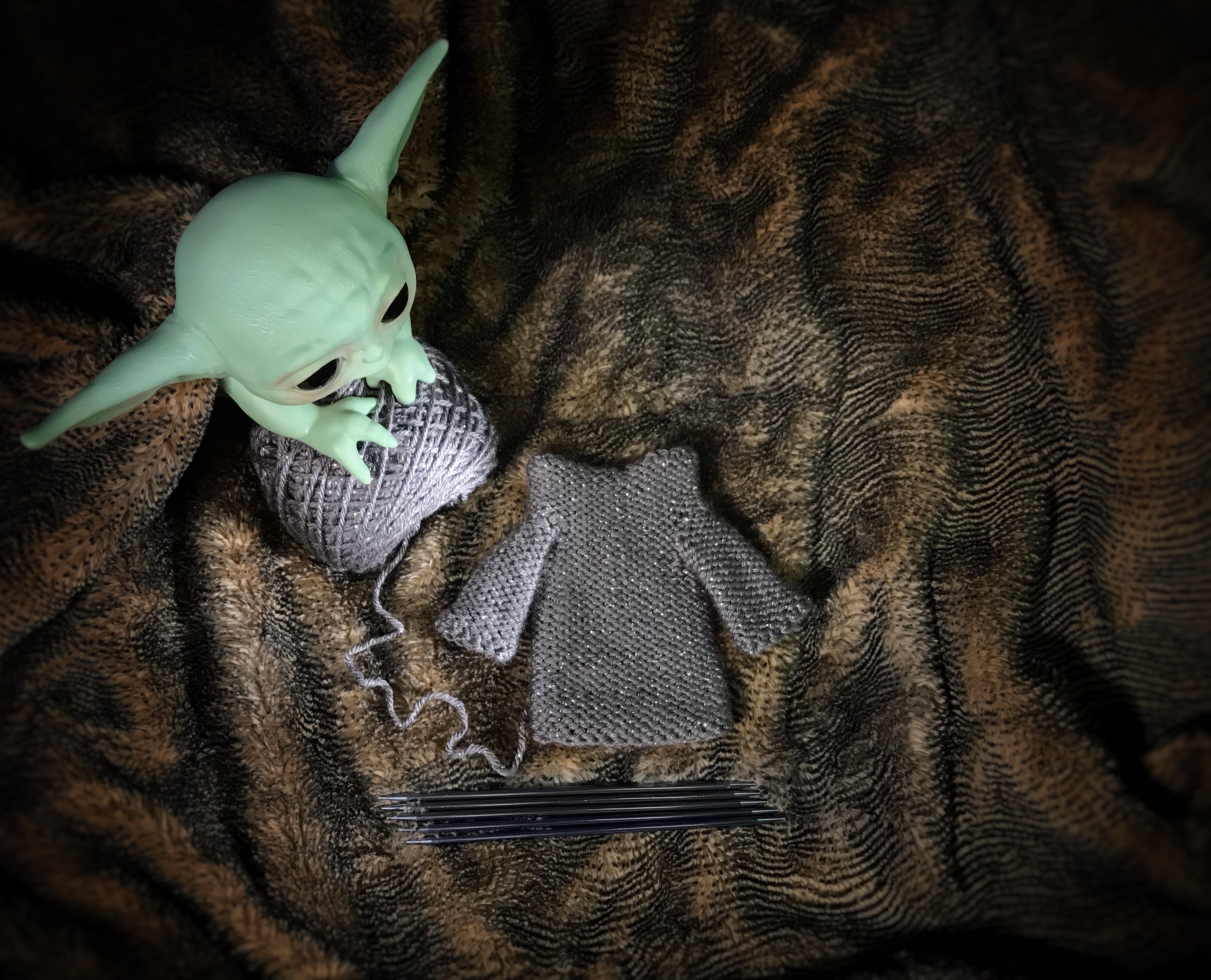 Knitting Pattern Beskar Chainmail Shirt for Smaller Grogu / 7 Inch ...