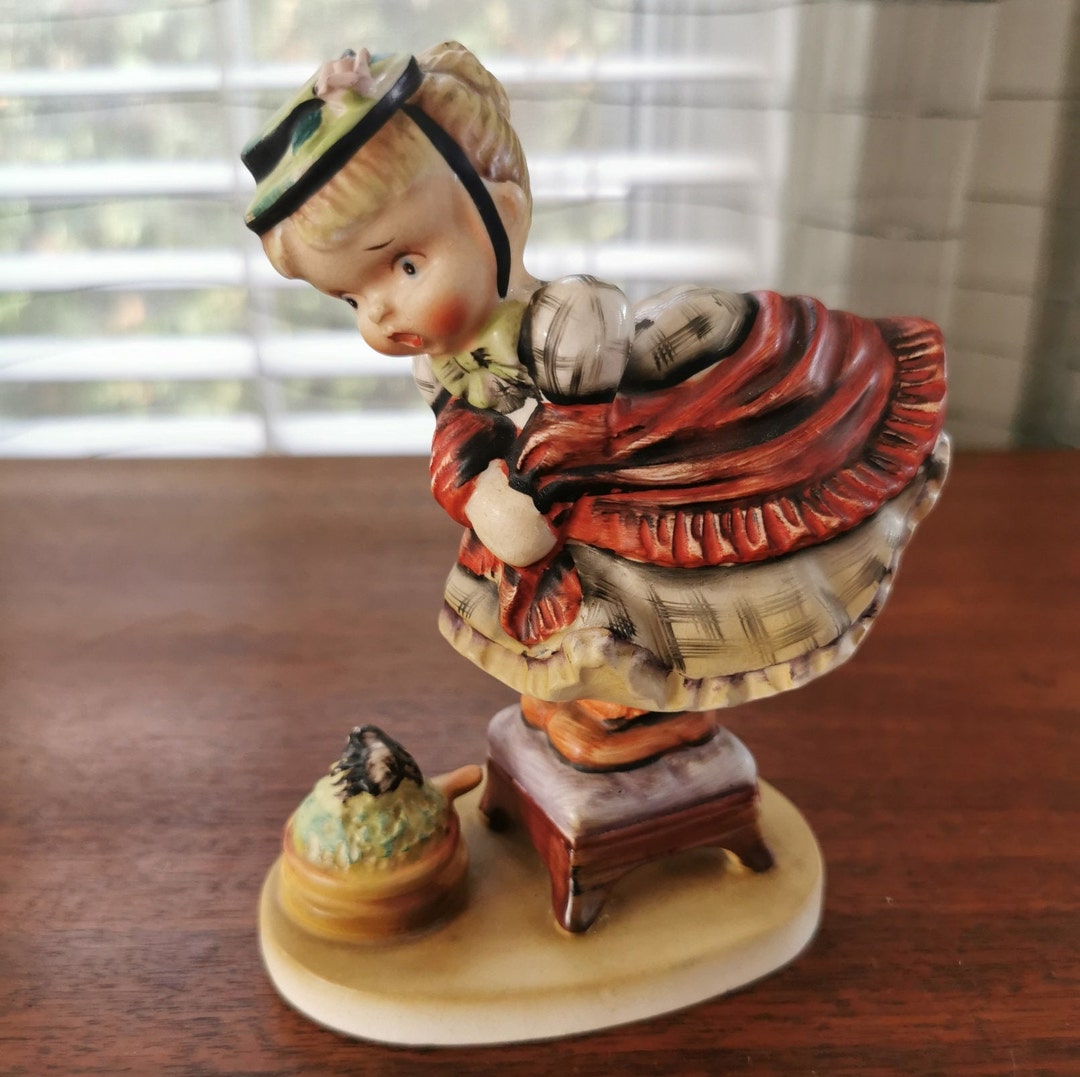 Lefton ESD Japan Little Miss Muffett Vintage Hand Painted Figurine 5.75 ...