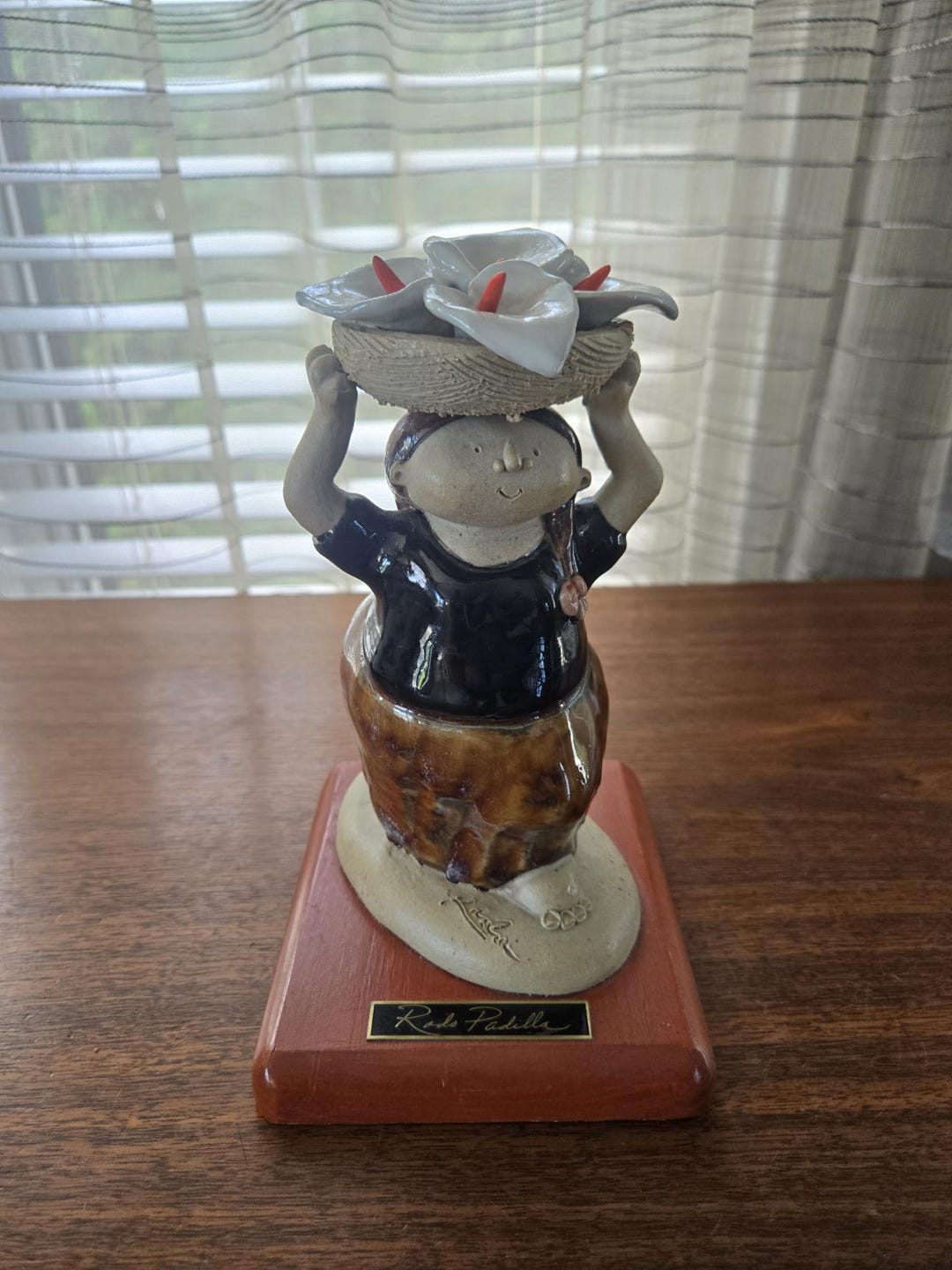 Rodo Padilla Sculpture, Vintage Woman Carrying Basket of Calla Lilies ...