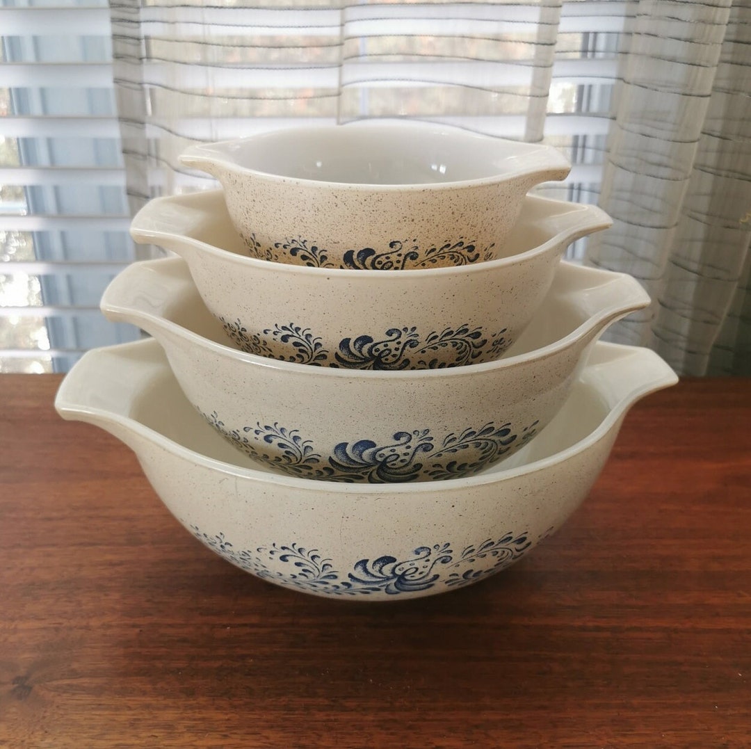 Pyrex Homestead Cinderella Nesting Bowls Set of 4 Speckled Almond Blue ...