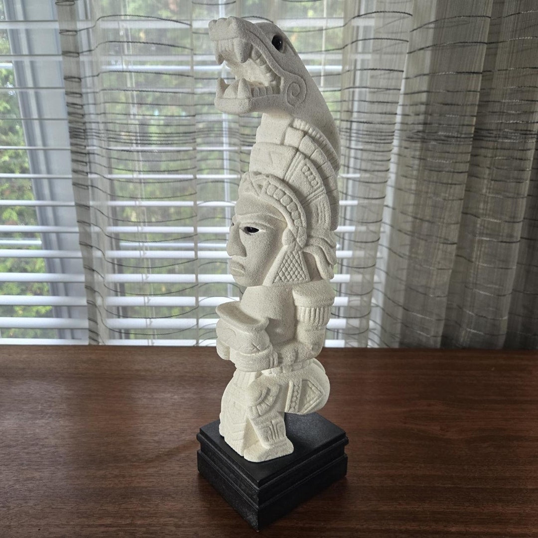 Mayan Kukulkan Serpent God Sculpture, Vintage White Sand Textured ...