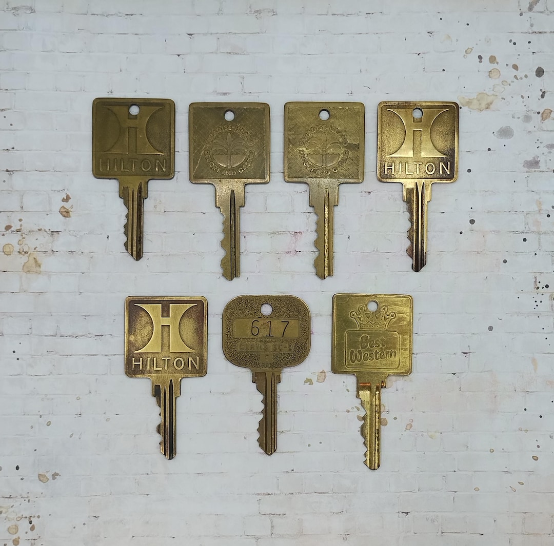 Vintage ~ HOTEL ROOM KEY ~ Brass ~ Marco Island Waves ~ Hilton ...