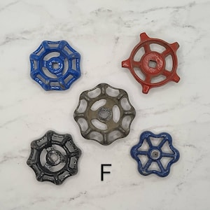 6 Lots 5 SPIGOT FAUCET KNOBS Vintage Garden Spigot - Etsy