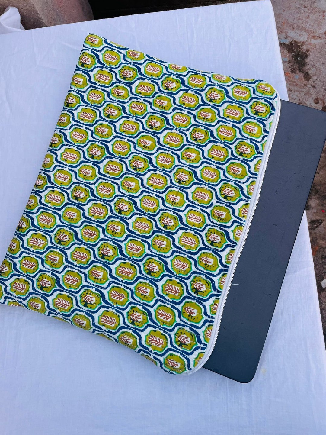 Vintage Cotton Floral Quilted Fabric Laptop Sleeve for MacBook Pro 13 ...