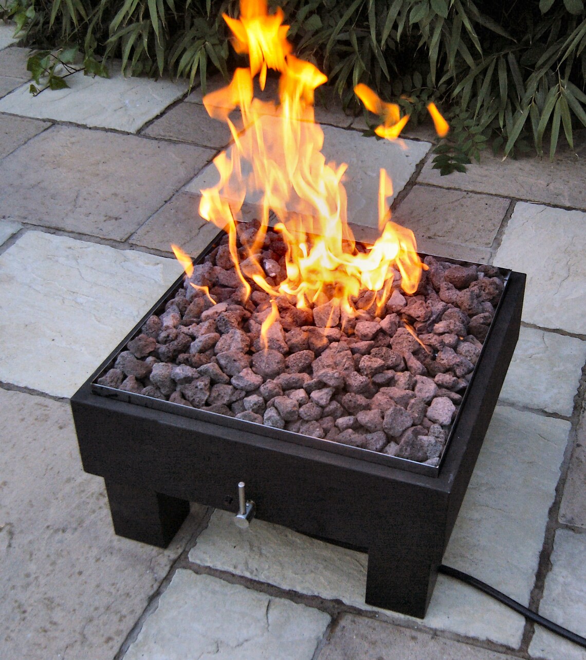 Vega Square Outdoor Portable Gas Fire Pit With Powerful 18 Kw ...