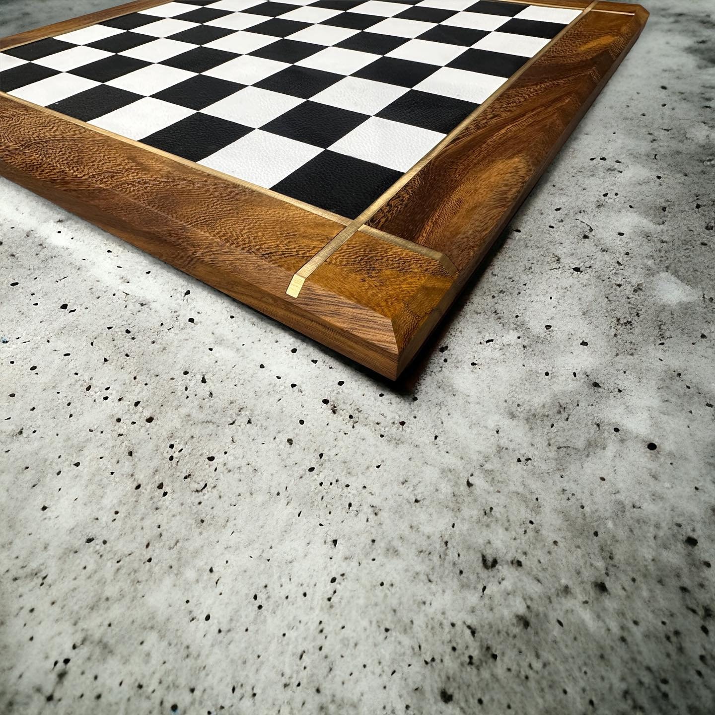 18" , 20" Wooden Chess Board , Wenge Chess Board, Leather and Brass Bar ...
