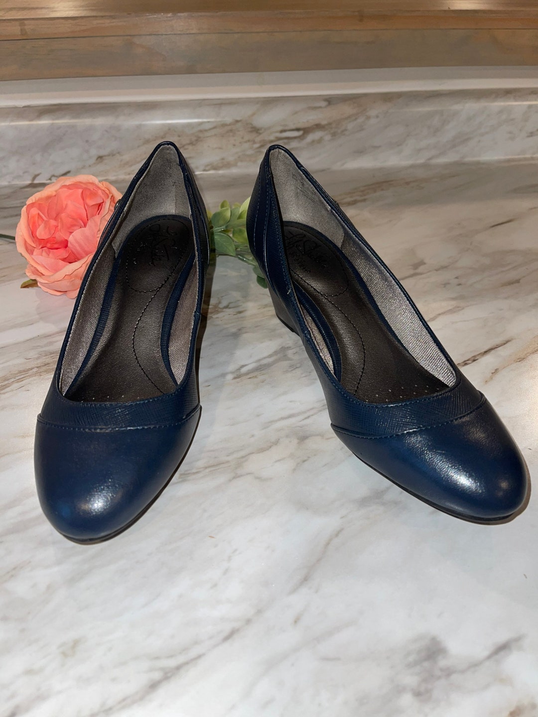Womens Life Stride Navy Blue Wedges size 8 - Etsy