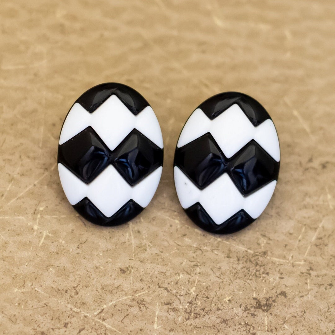 Vintage Checkered Black & White Oval Stud Earrings by Avon I33 - Etsy