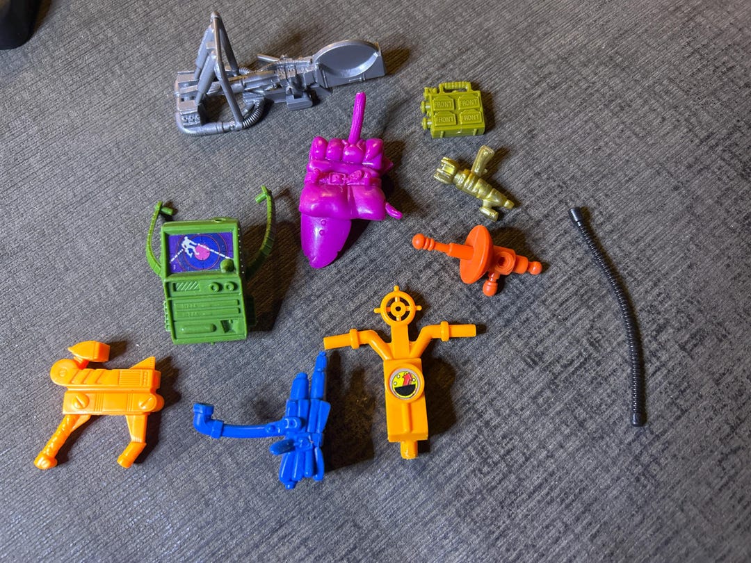 TMNT Figure “10 Misc Items Weapons-tools Etc” (loose) Playmates Teenage ...