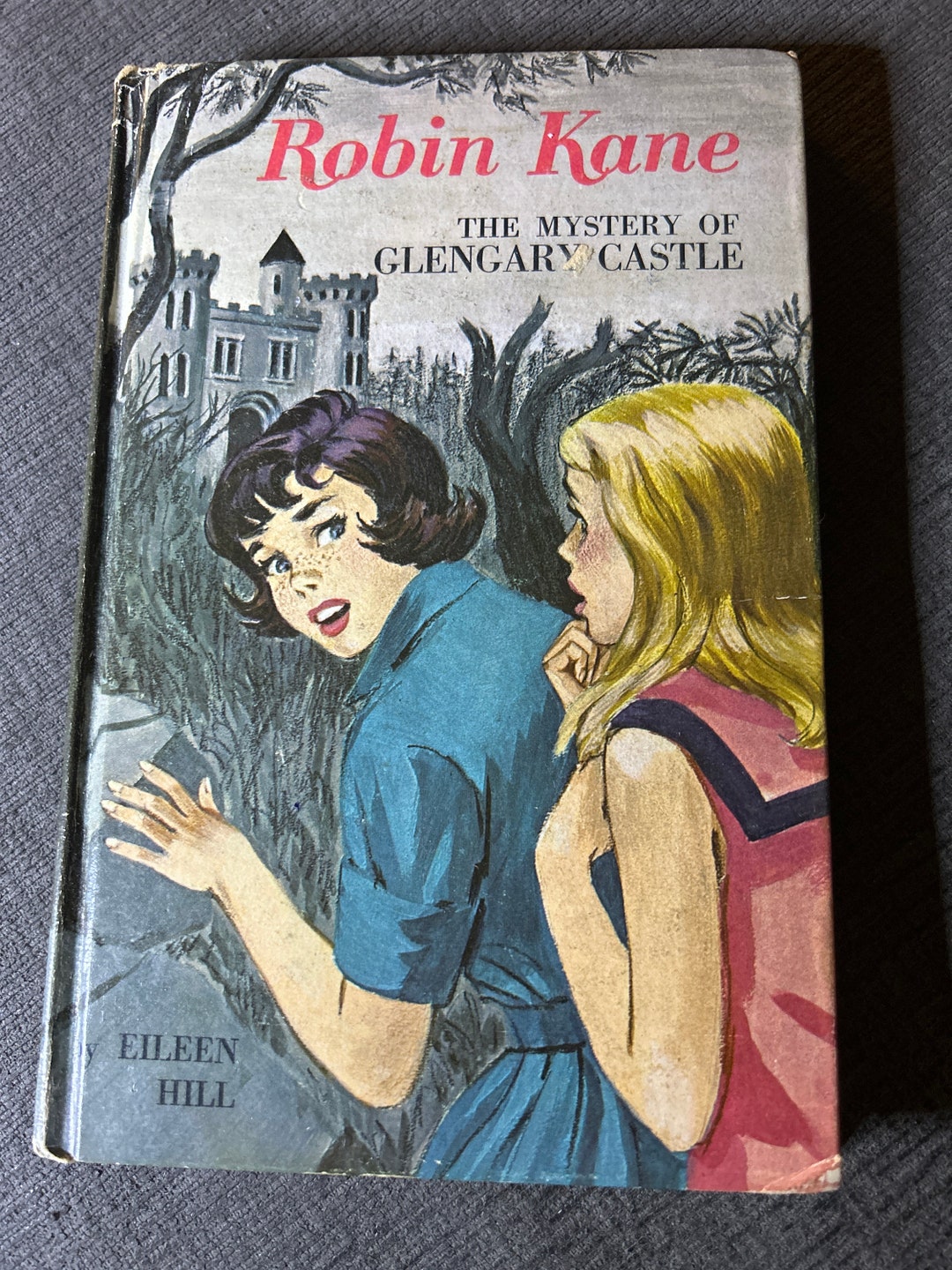 Robin Kane “the Mystery of Glengary Castle” by Eileen Hill (HC) - Etsy