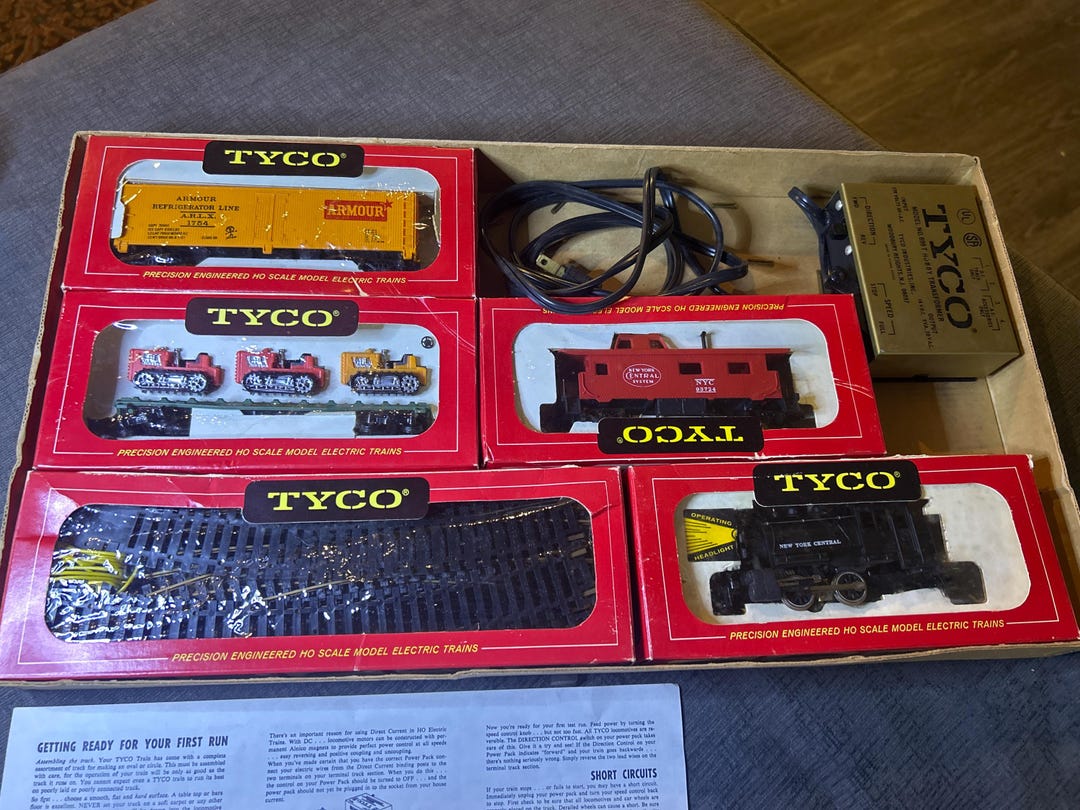 Tyco Trains (red Box Train Set) 7301 No Box “cast Iron Locomotive” - Etsy
