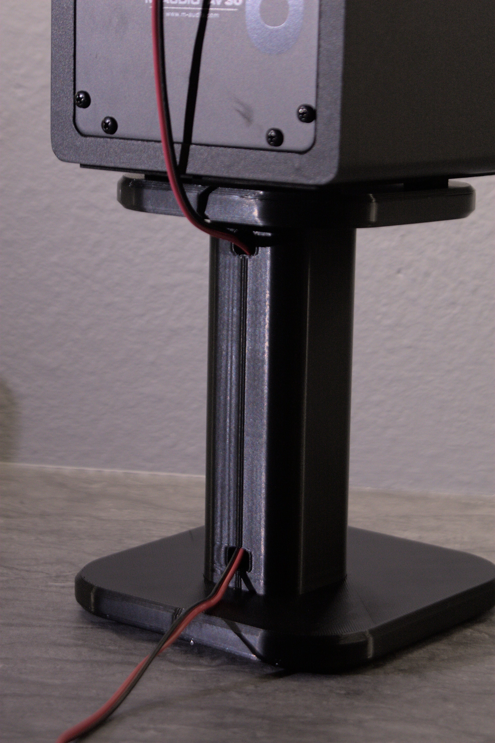 Minimalist Desktop Speaker Stand (set of 2) - Etsy