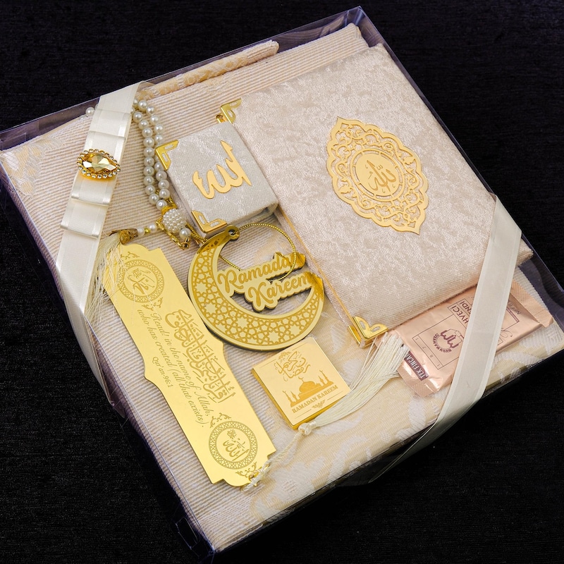 Prayer Mat and Dua Book - Etsy