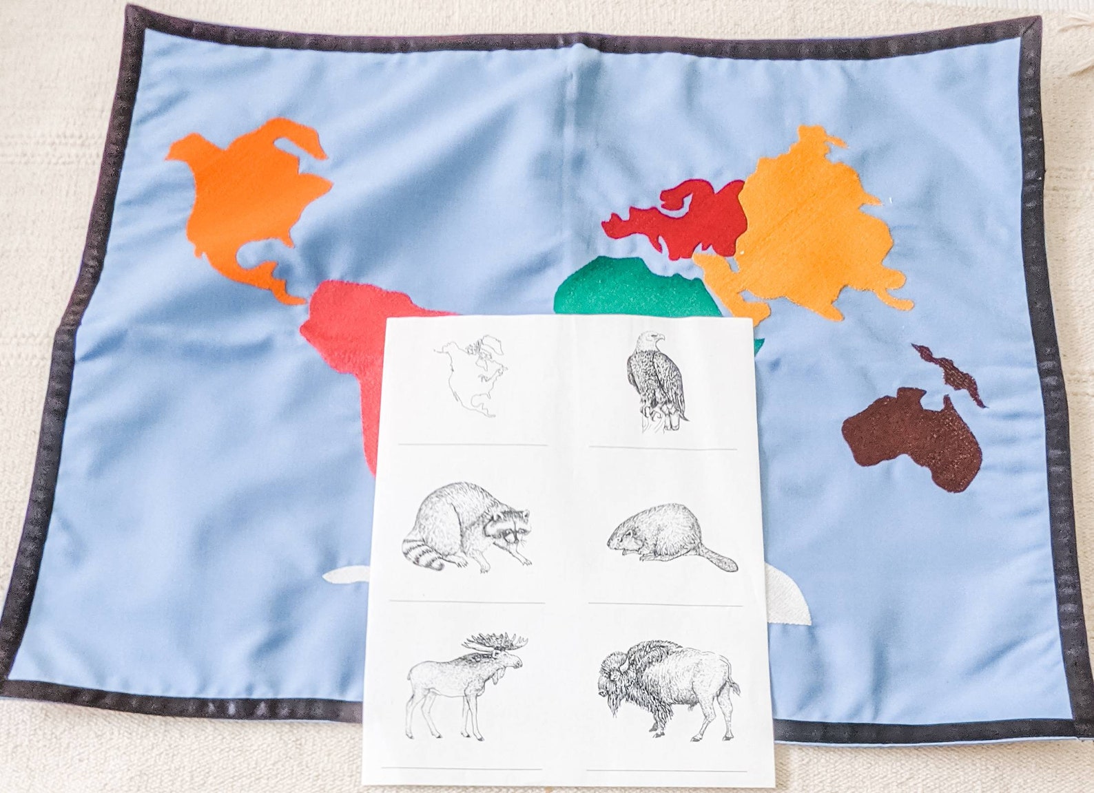 Embroidered Montessori World Map Mat. World Map. Montessori - Etsy