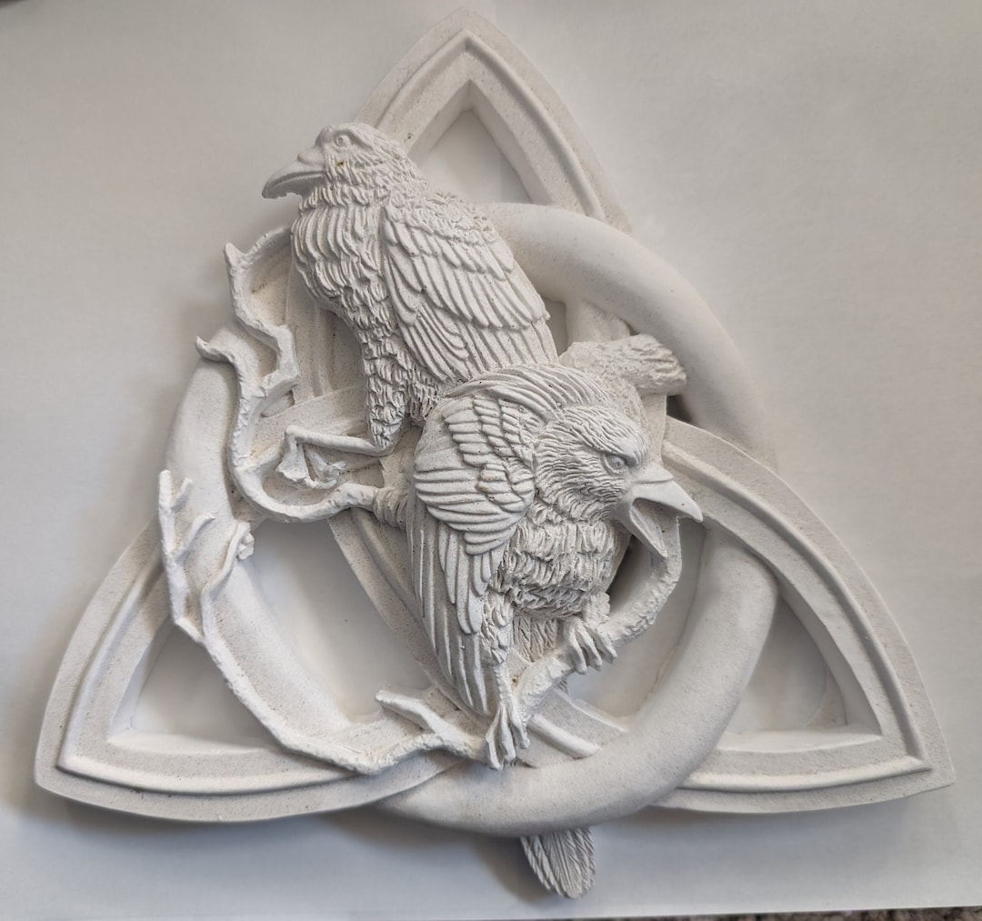 Celtic Trinity Knot With Ravens-8"-sf99 - Etsy