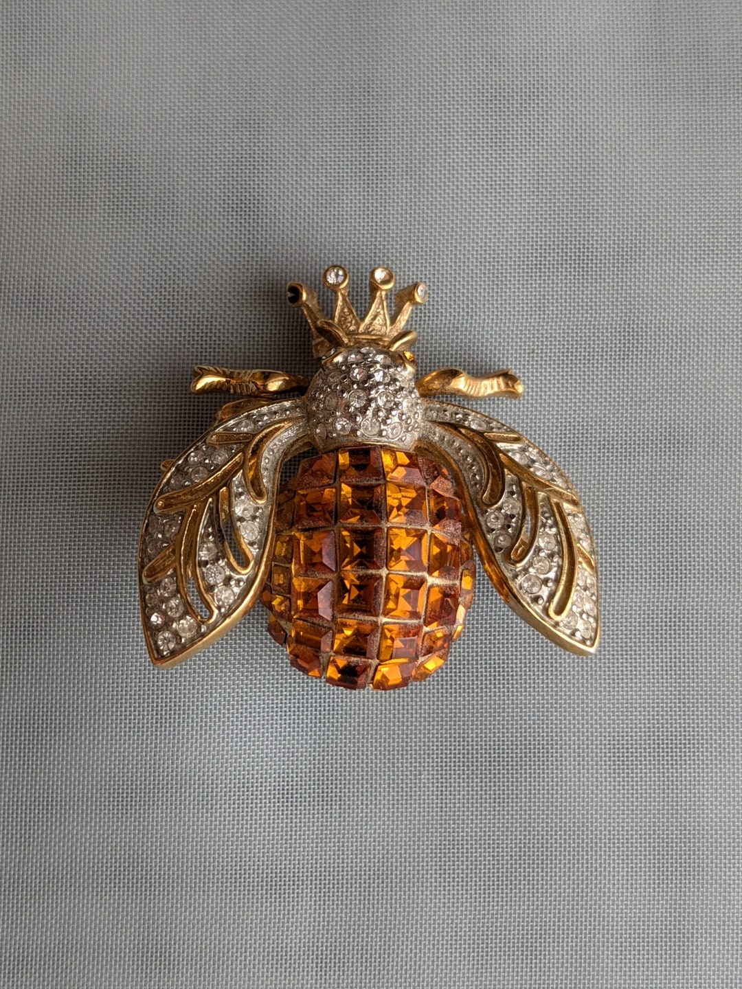 Vintage Queen Bee Sparkling Citrine Colored Crystal Brooch Pin Signed ...