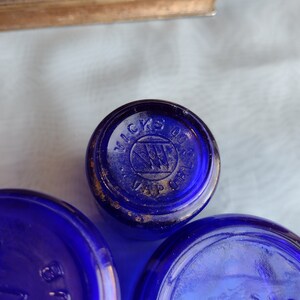 Vintage Cobalt Blue Glass Jars Vicks Noxzema Three Collectible Glass ...