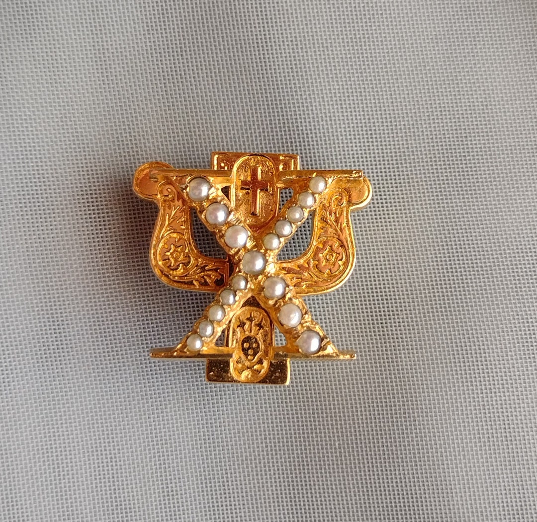 Vintage College Chi Psi Fraternity Pin 10k Gold With Seed Pearls Rare ...