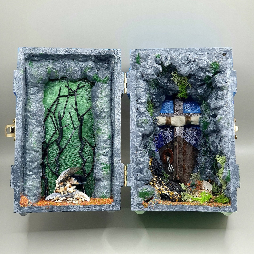 Mermaid Skeleton Miniature Diorama Shadow Box, Goth Gifts for Women ...