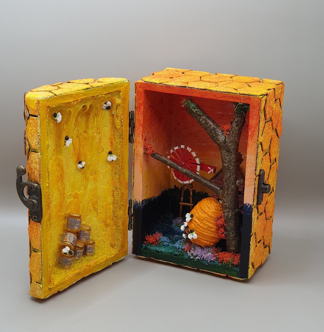 Honey Bee Miniature Diorama Shadow Box, Honeycomb Decor, Bumble Bee ...