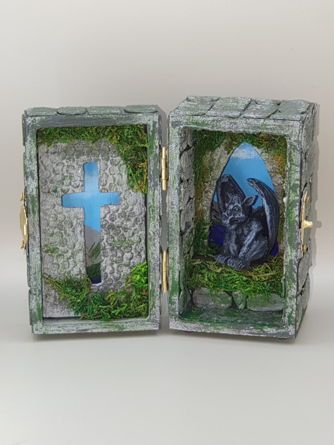 Eerie Vibes Gargoyle Miniature Diorama Shadow Box, Gothic Diorama ...