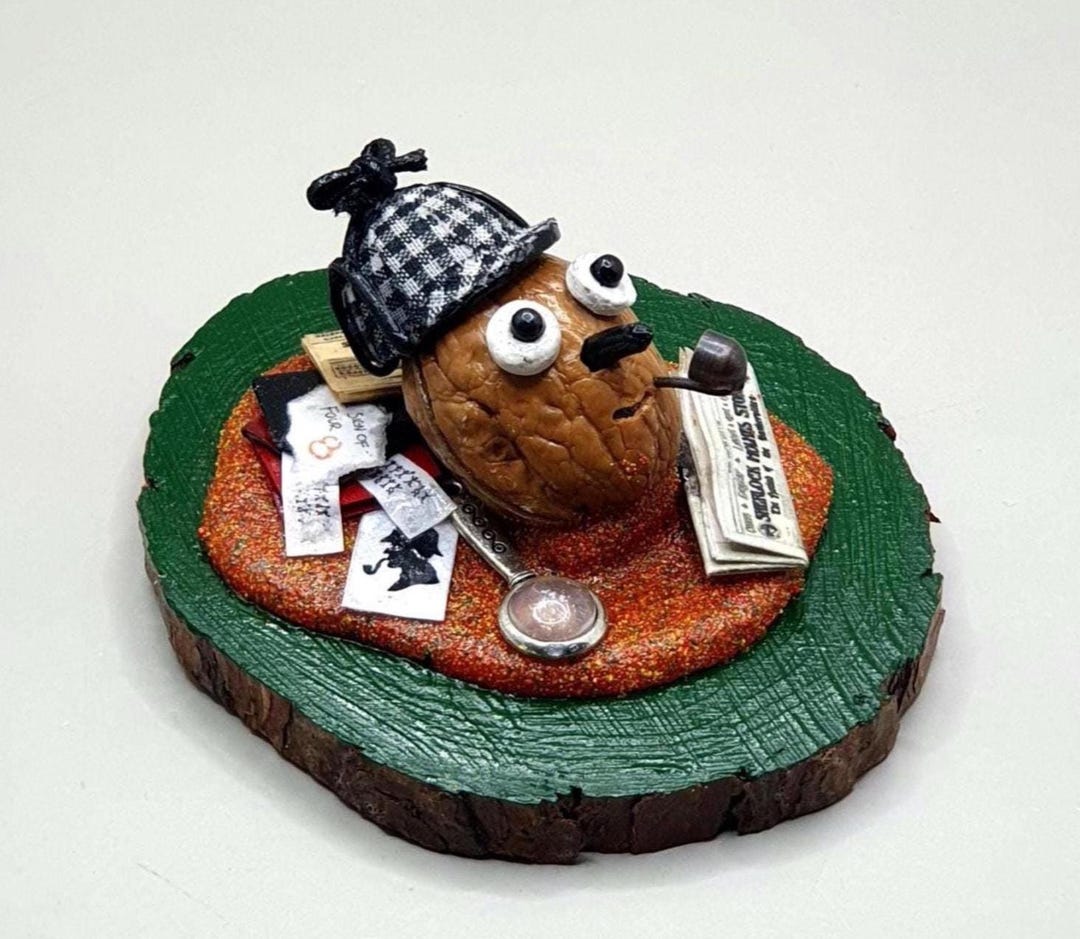Sherlock Holmes Mini Bust Statue, Walnut Shell Victorian Detective ...