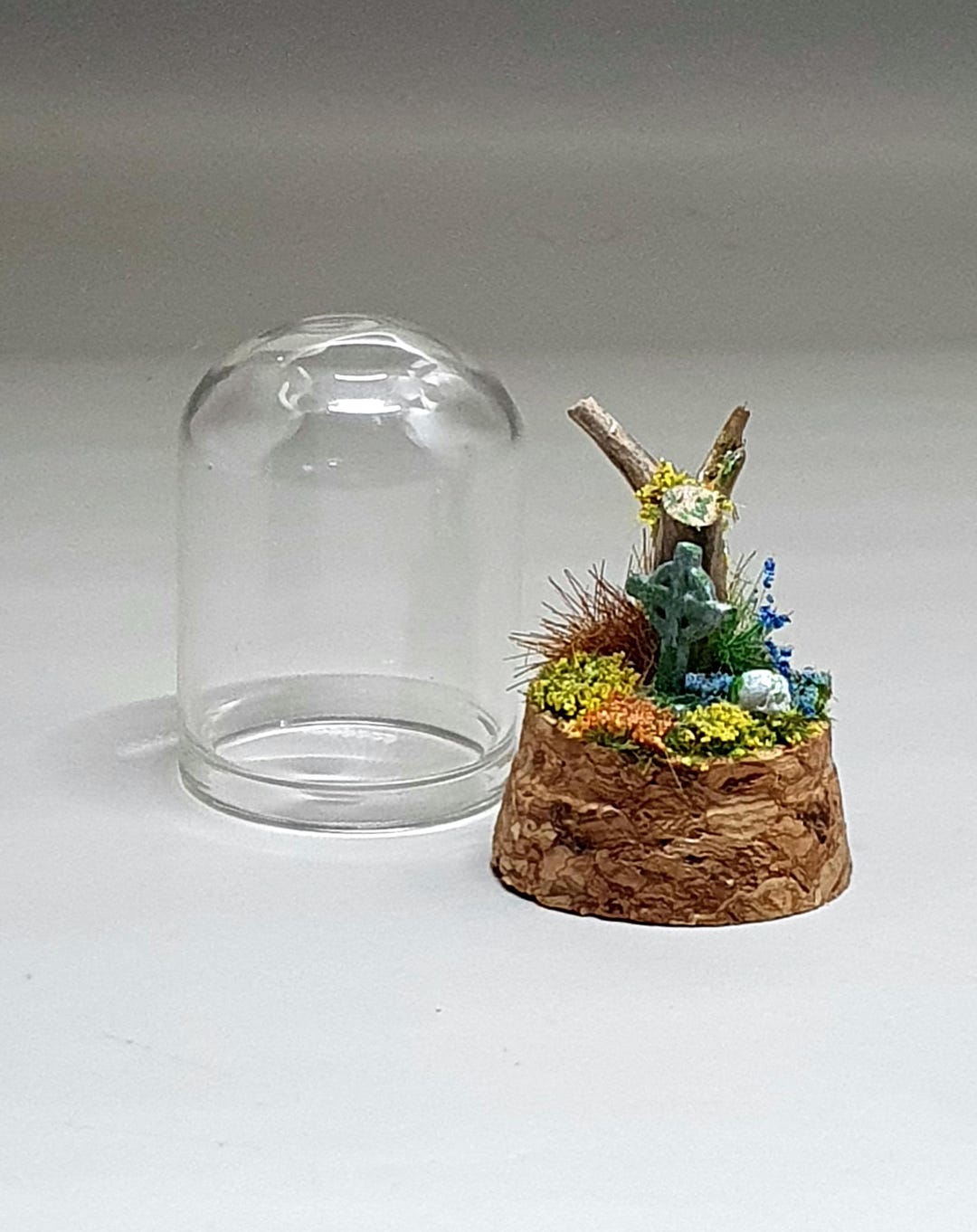 Graveyard Mini Diorama Ornament, Gothic Diorama, Mini Art Sculpture ...