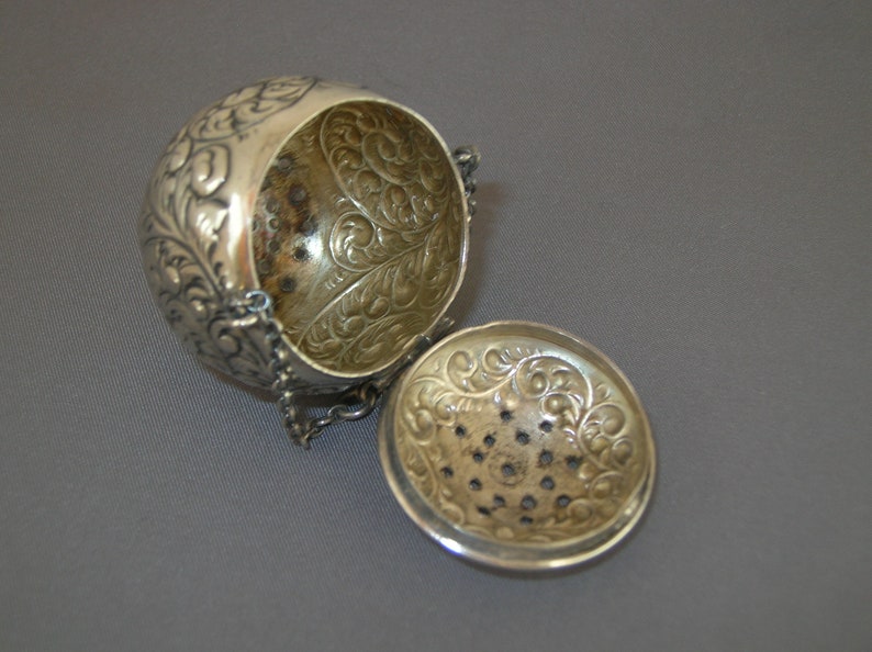 Antique Blackinton Sterling Silver All Over Repousse Tea Ball Teaball ...