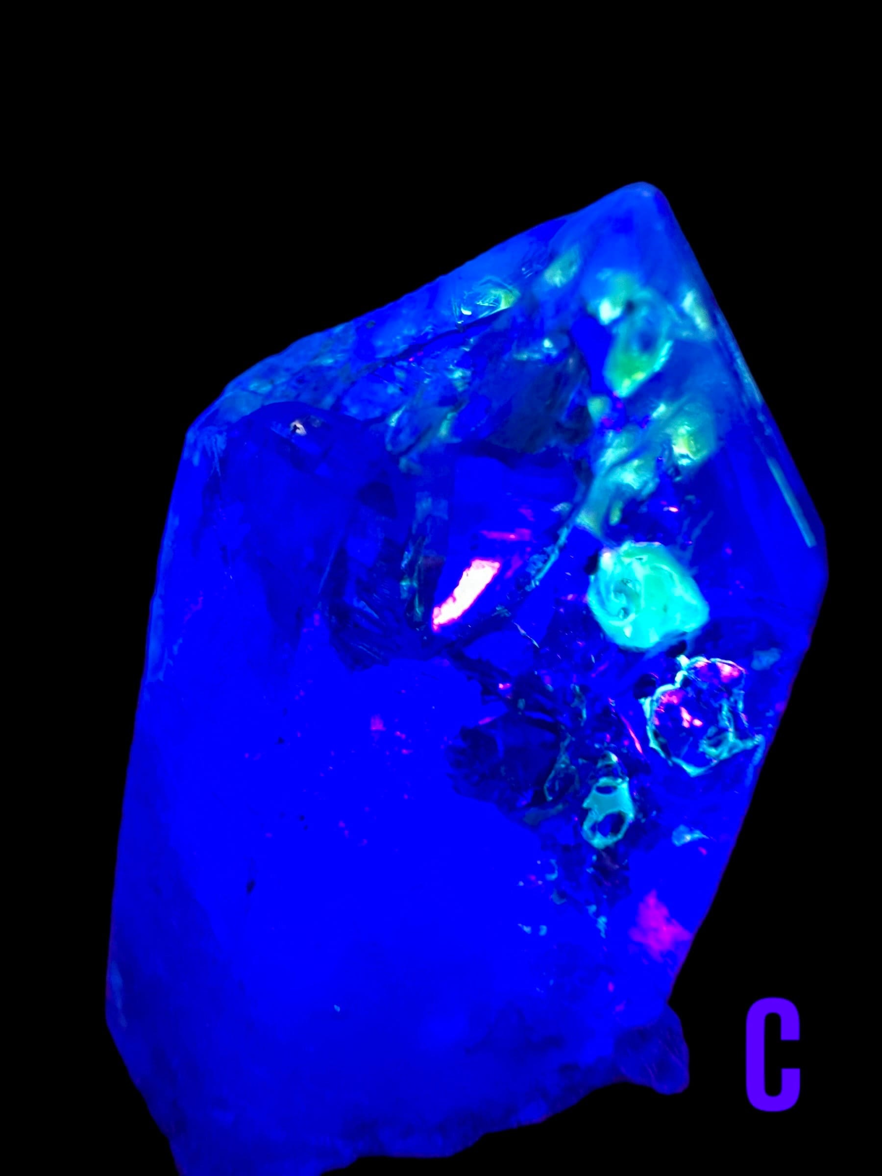 Firefly Skeletal Petroleum Included Quartz Uv Reactive Mineral Specimen ...