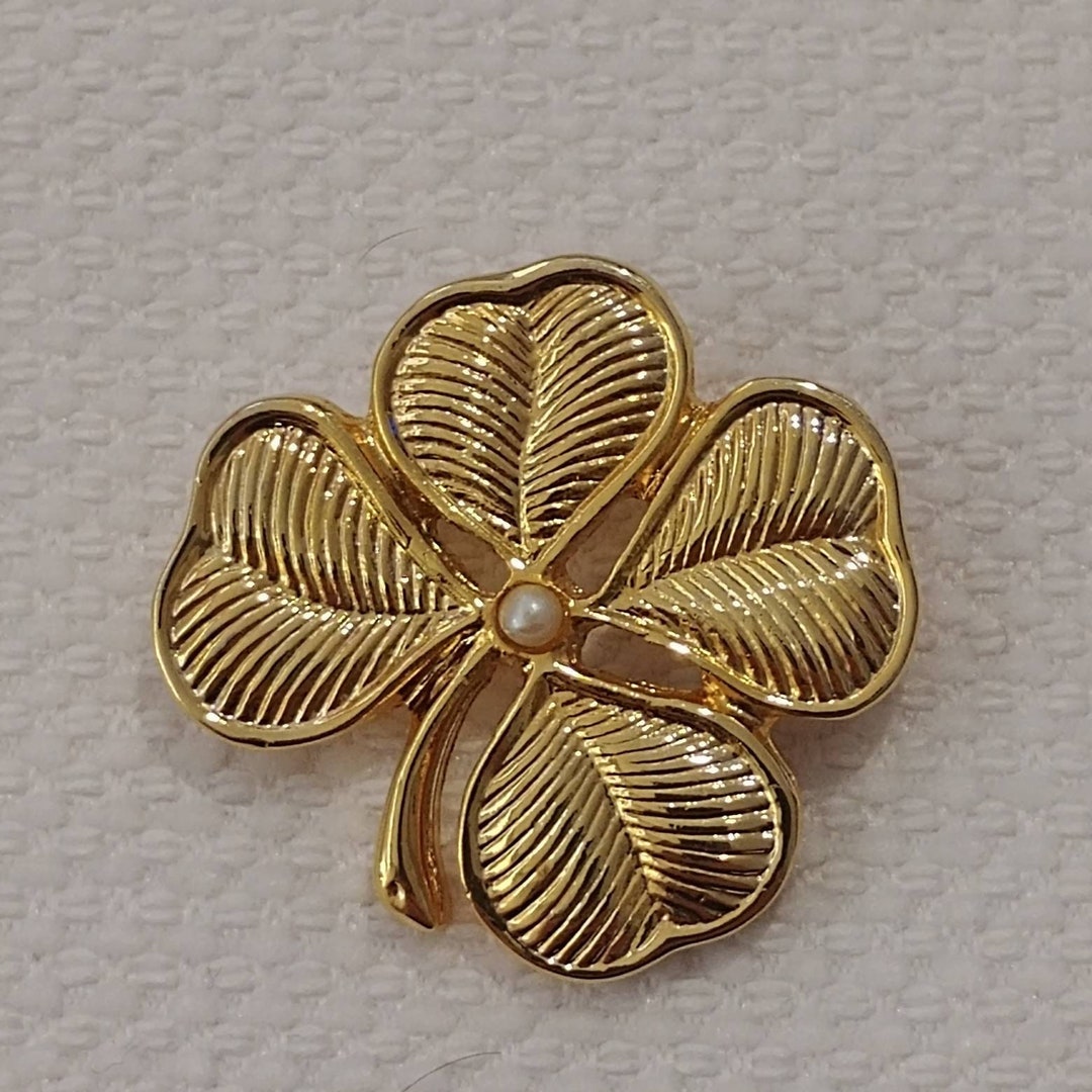 Vintage Clover/ Shamrock/ Trefoil Leaf Brooch Gold Tone With Pearlsigned Aconda - Etsy