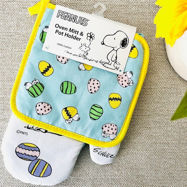 Snoopy Kitchen Mitts - Etsy