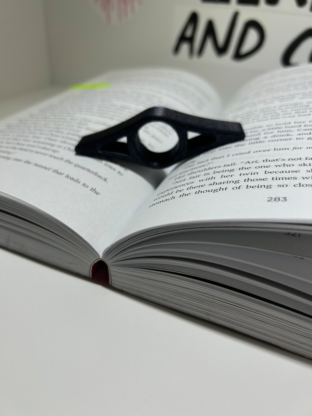 Thumb Holder Bookmarks - Etsy