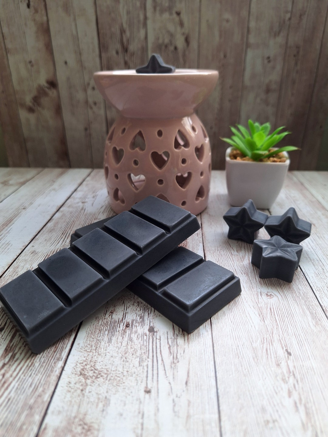 Black Oud & Cardamom Highly Scented Soy Wax Melts | Vegan | Eco ...