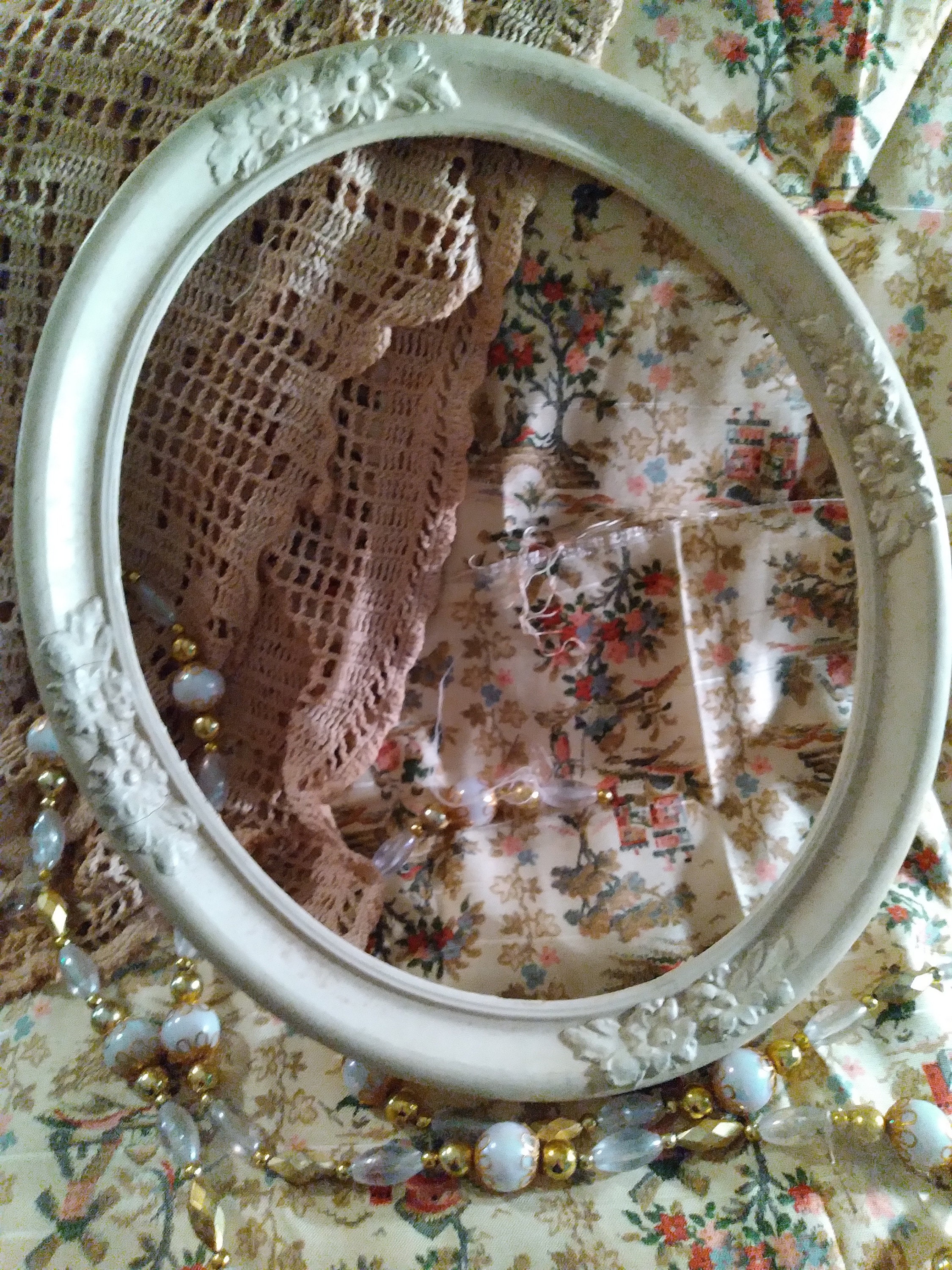 1900s Oval Frames, White Frame, Gilt Wood, Wall Decor, Victorian Style ...