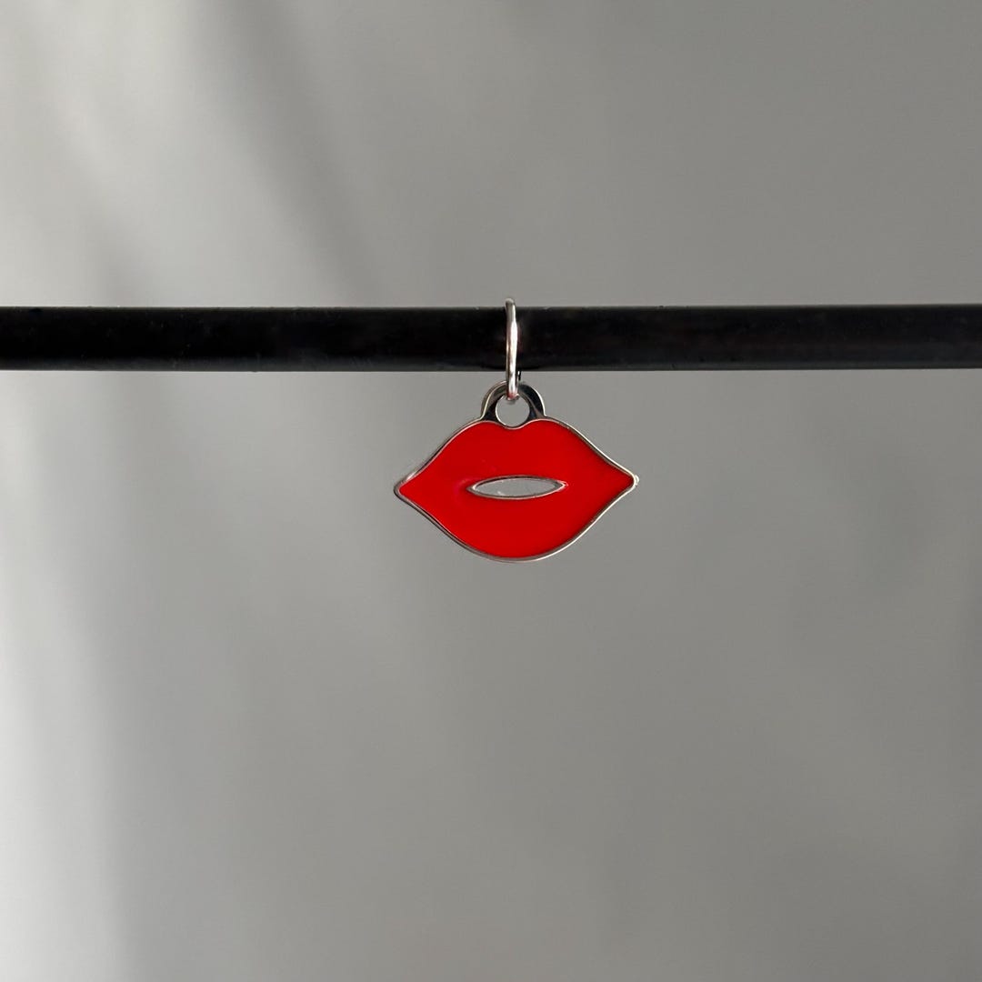Red Lips Charm, Dark Silver Stainless Steel Lips Charm, Kissing Lips ...