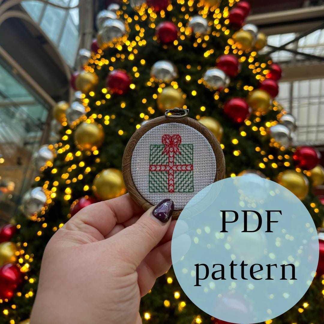 Tiny Blackwork Present PDF Pattern and Instructions //yule | Christmas ...
