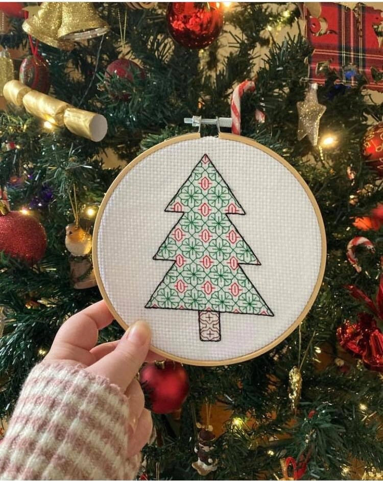 Blackwork Christmas Tree PDF Pattern and Instructions // Blackwork ...
