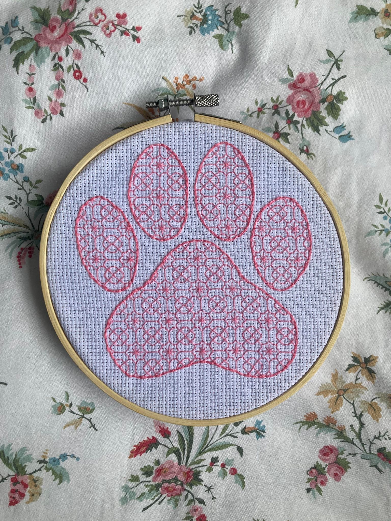 Blackwork Pet Pawprint PDF Pattern and Instructions // Blackwork ...